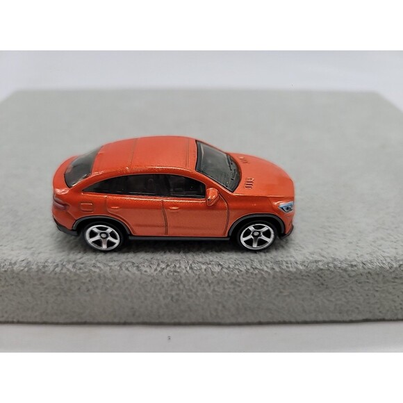 MATCHBOX | Toys | 27 Matchbox 15 Mercedesbenz Gle Coupe Orange 164 ...